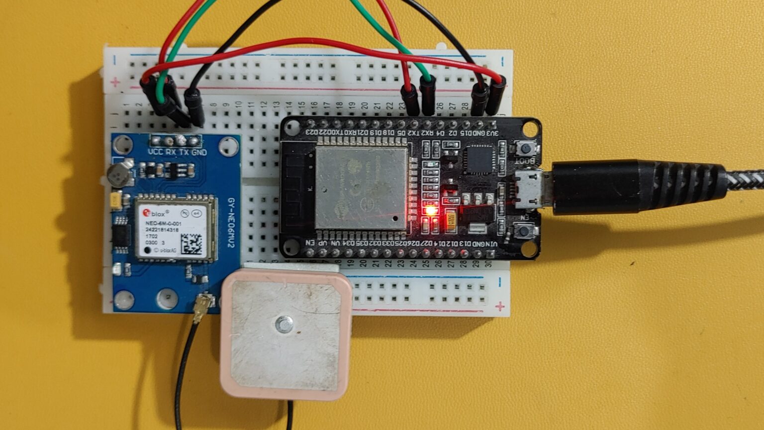 Vehicle GPS Tracking with Telegram and ESP32 on Google Maps